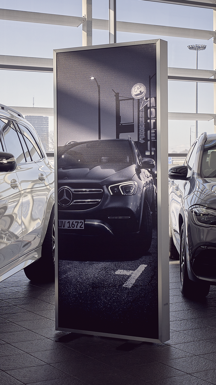 The light wall - Sign+Display